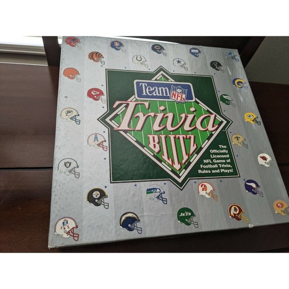 GAME | Games | Vintage 992 Complete Nfl Trivia Blitz Fun Board Game ...